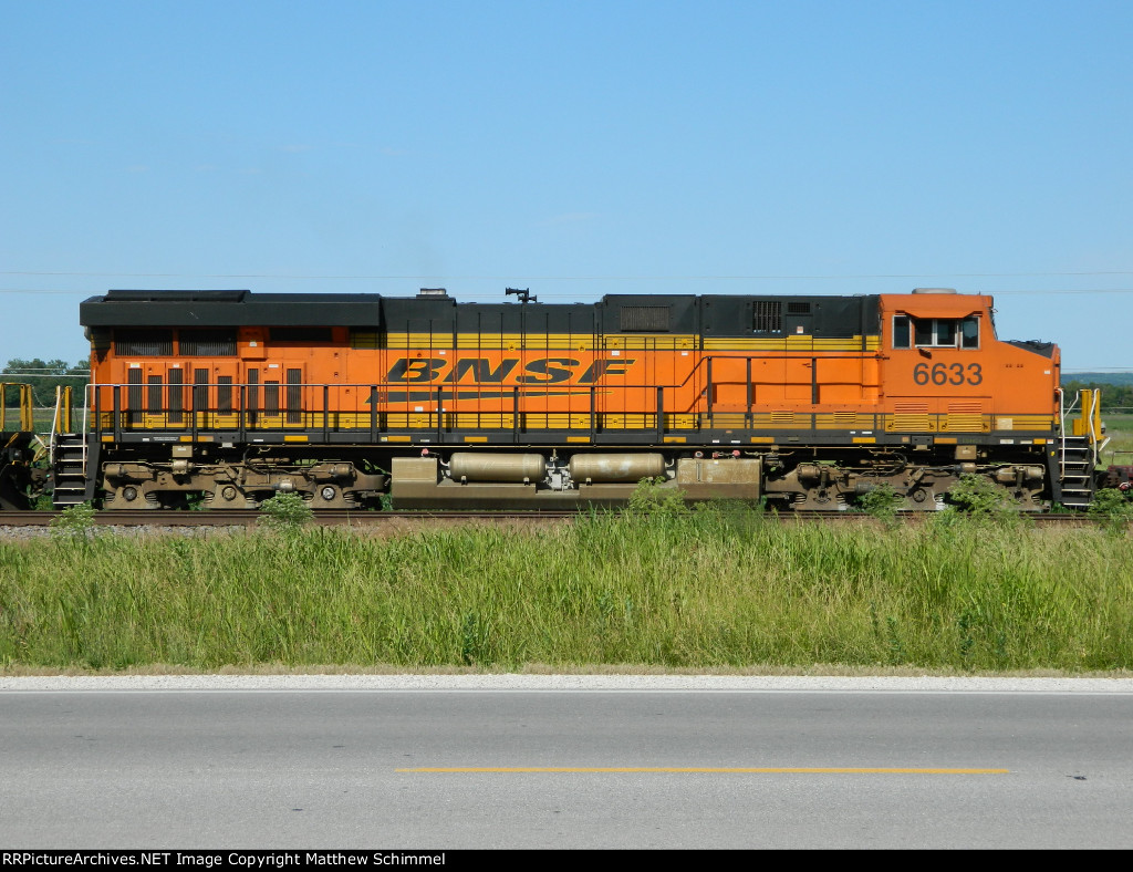 BNSF 6633